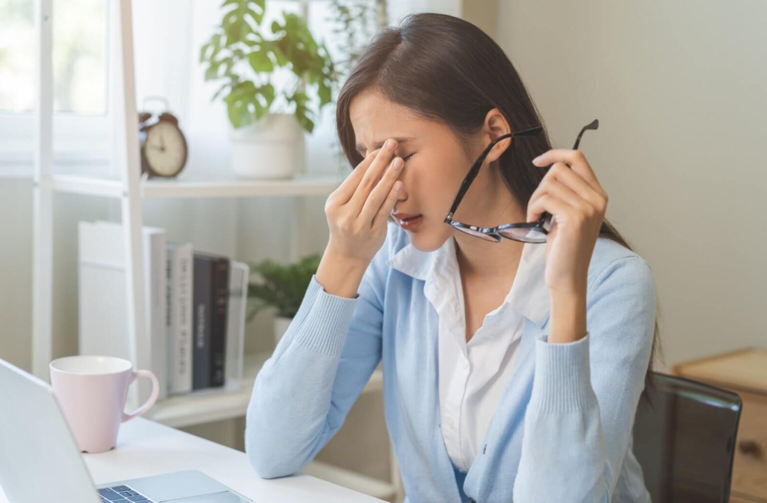 Where Should Glasses Sit On Your Nose? | Prairie Vision